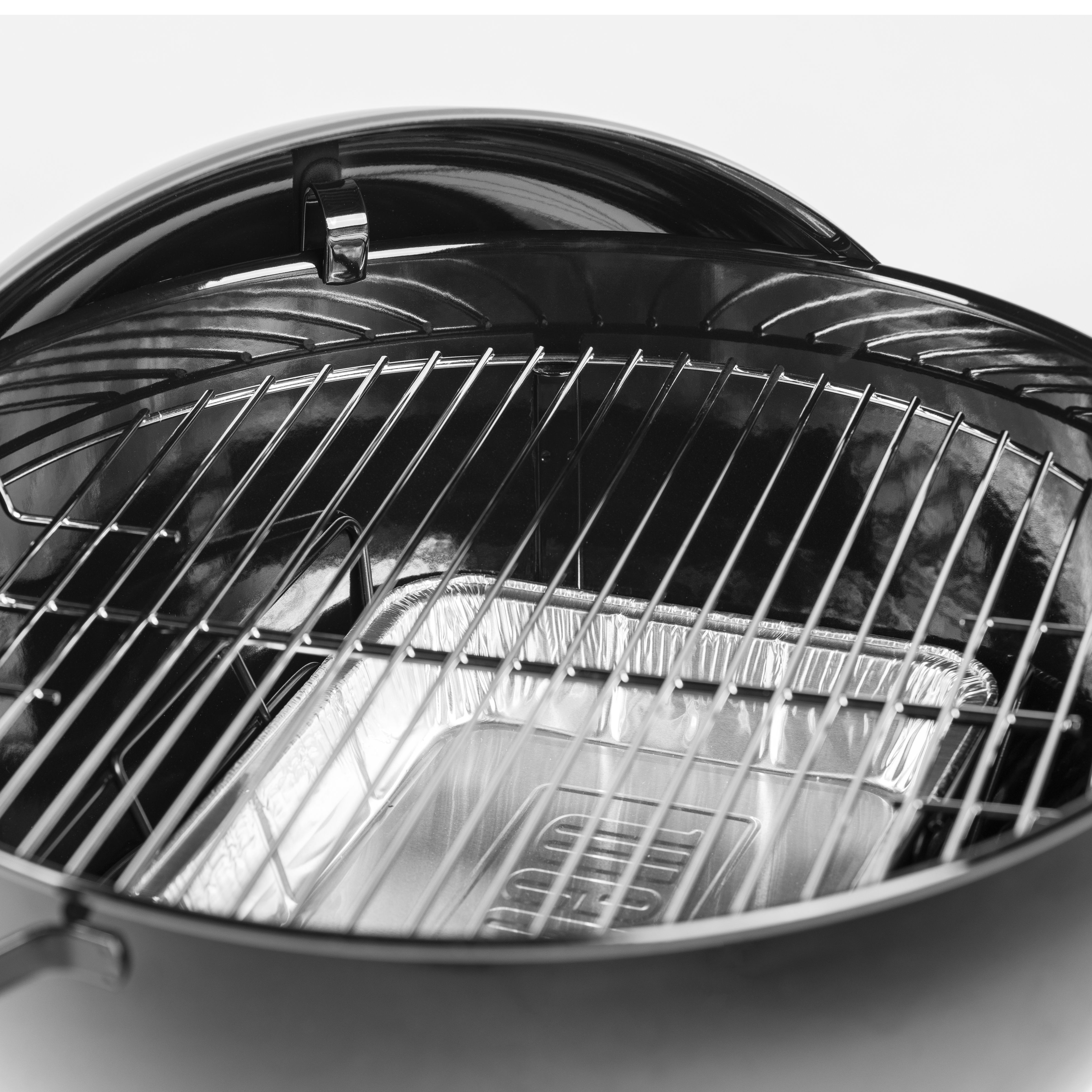 Weber Original kettle E4710 Black Charcoal Barbecue | Departments | DIY ...