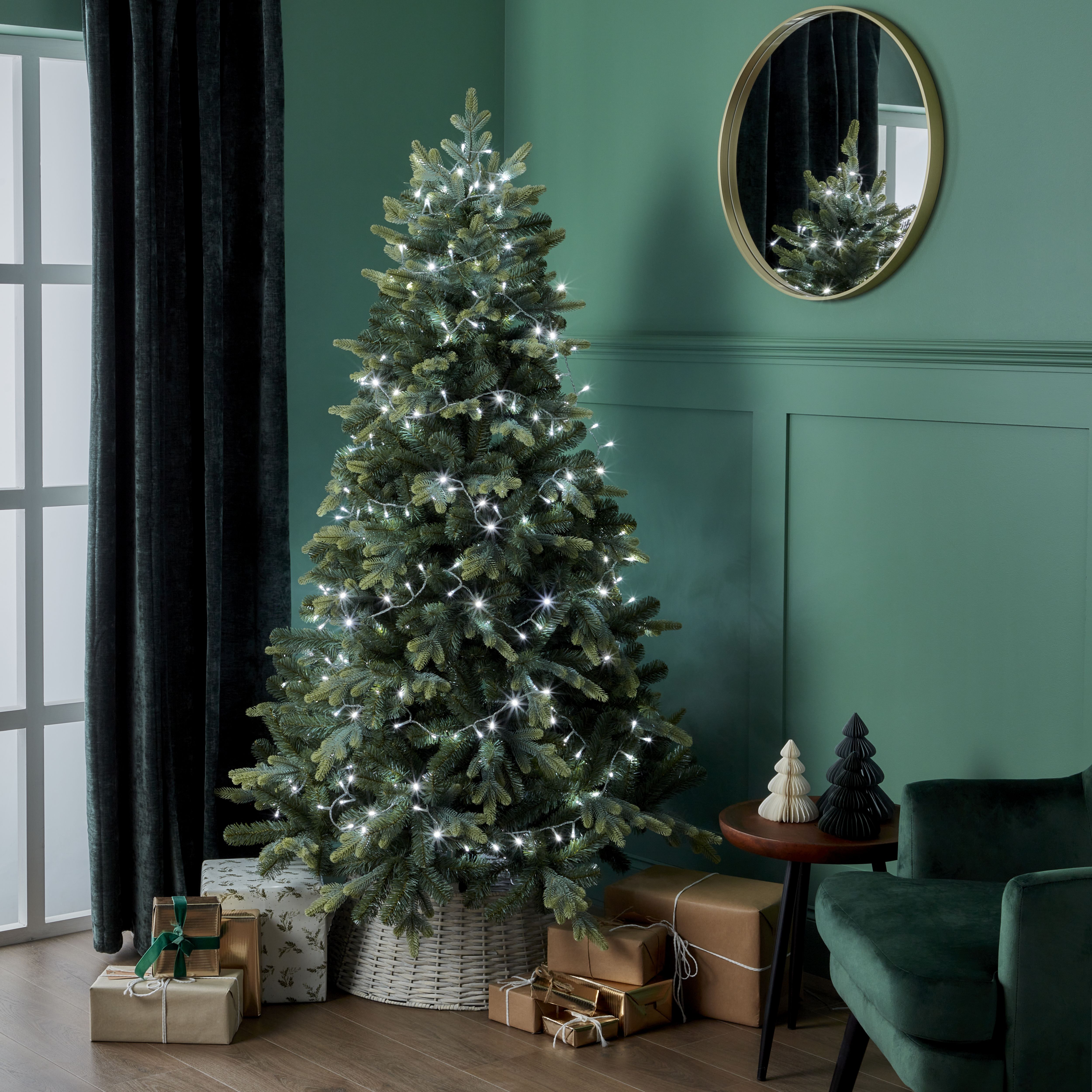 120 Ice white LED String lights With timer function Clear cable