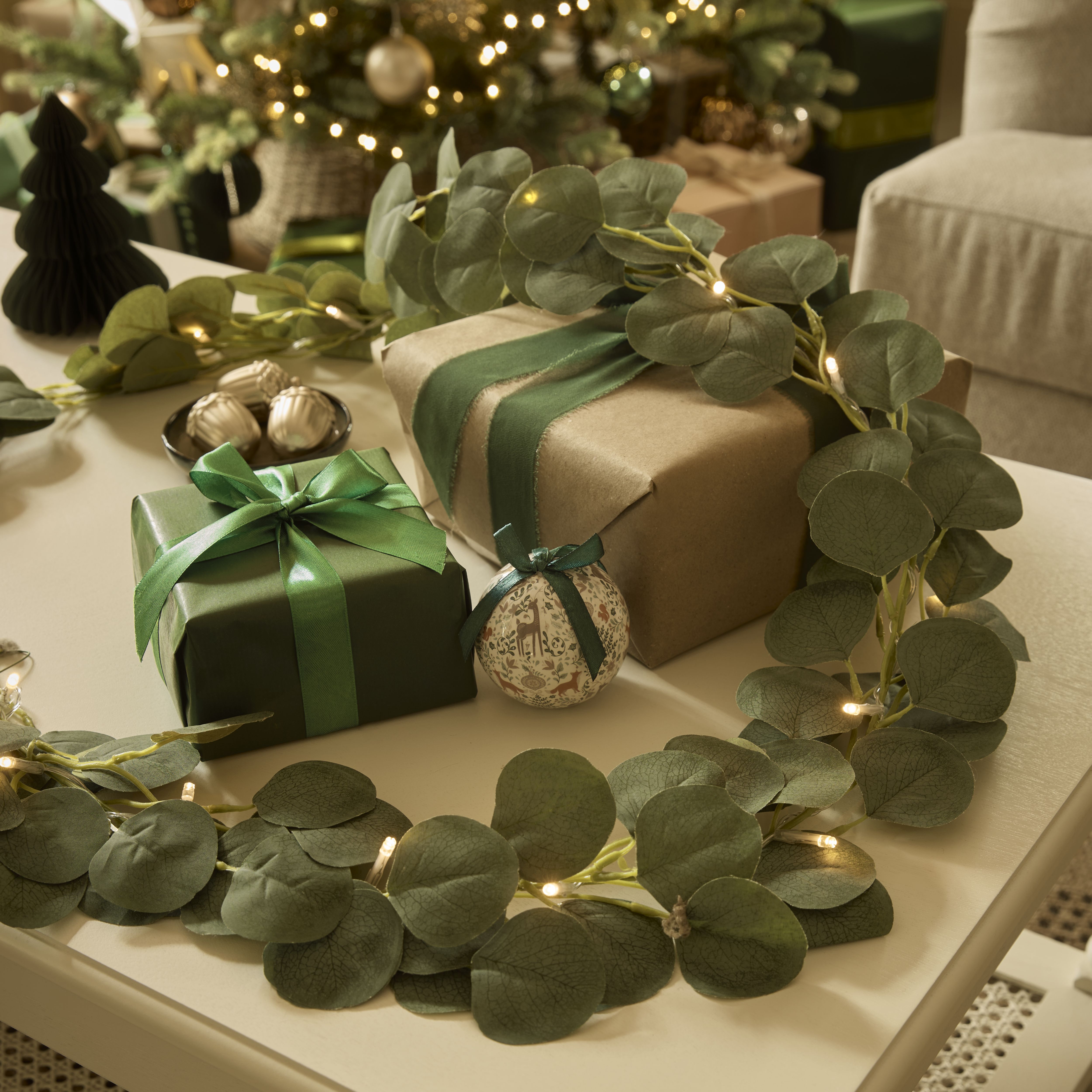 20 Warm white Eucalyptus LED String lights With timer function Clear cable