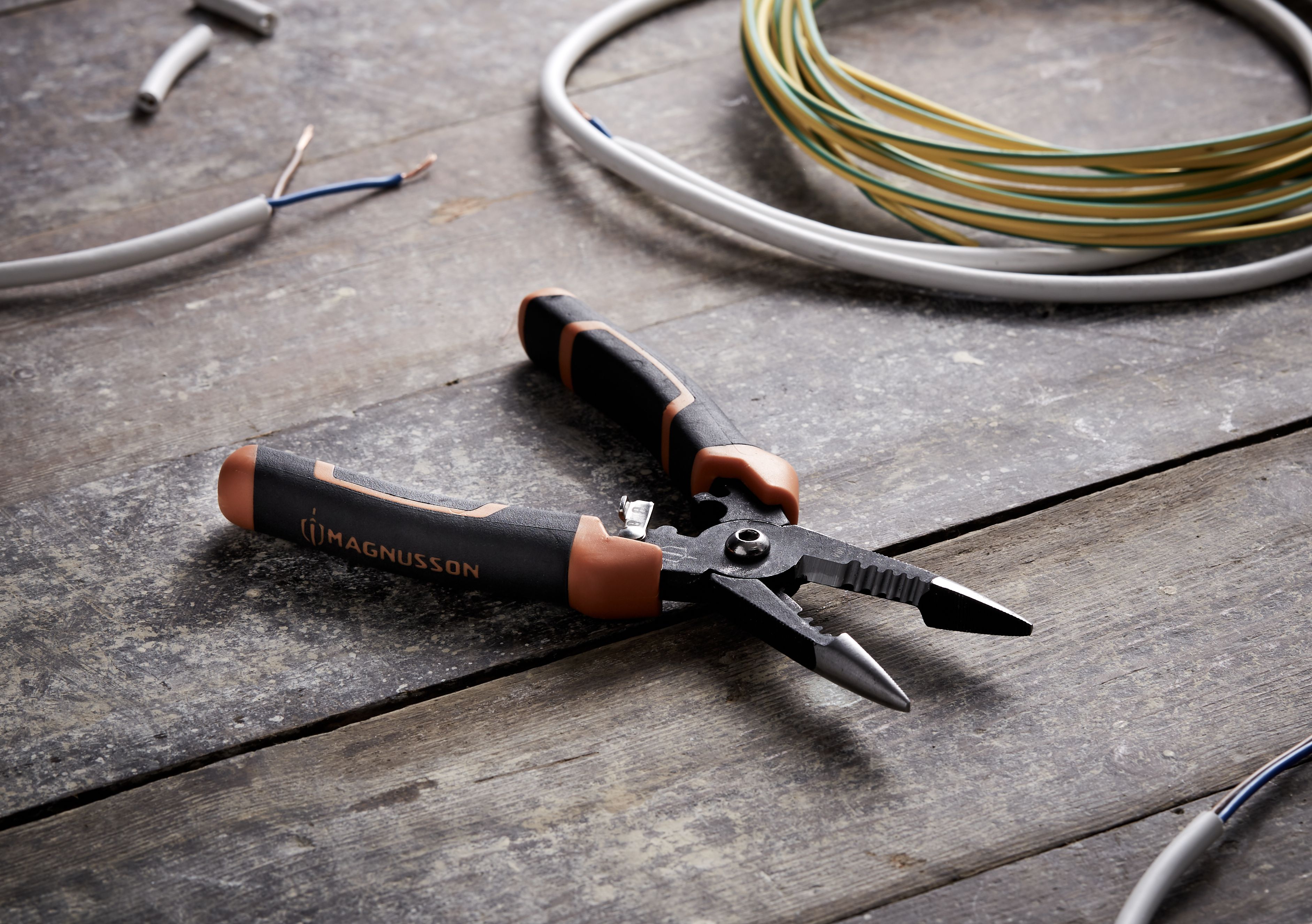 Magnusson 7" 4-in-1 crimping tool | Departments | DIY at B&Q