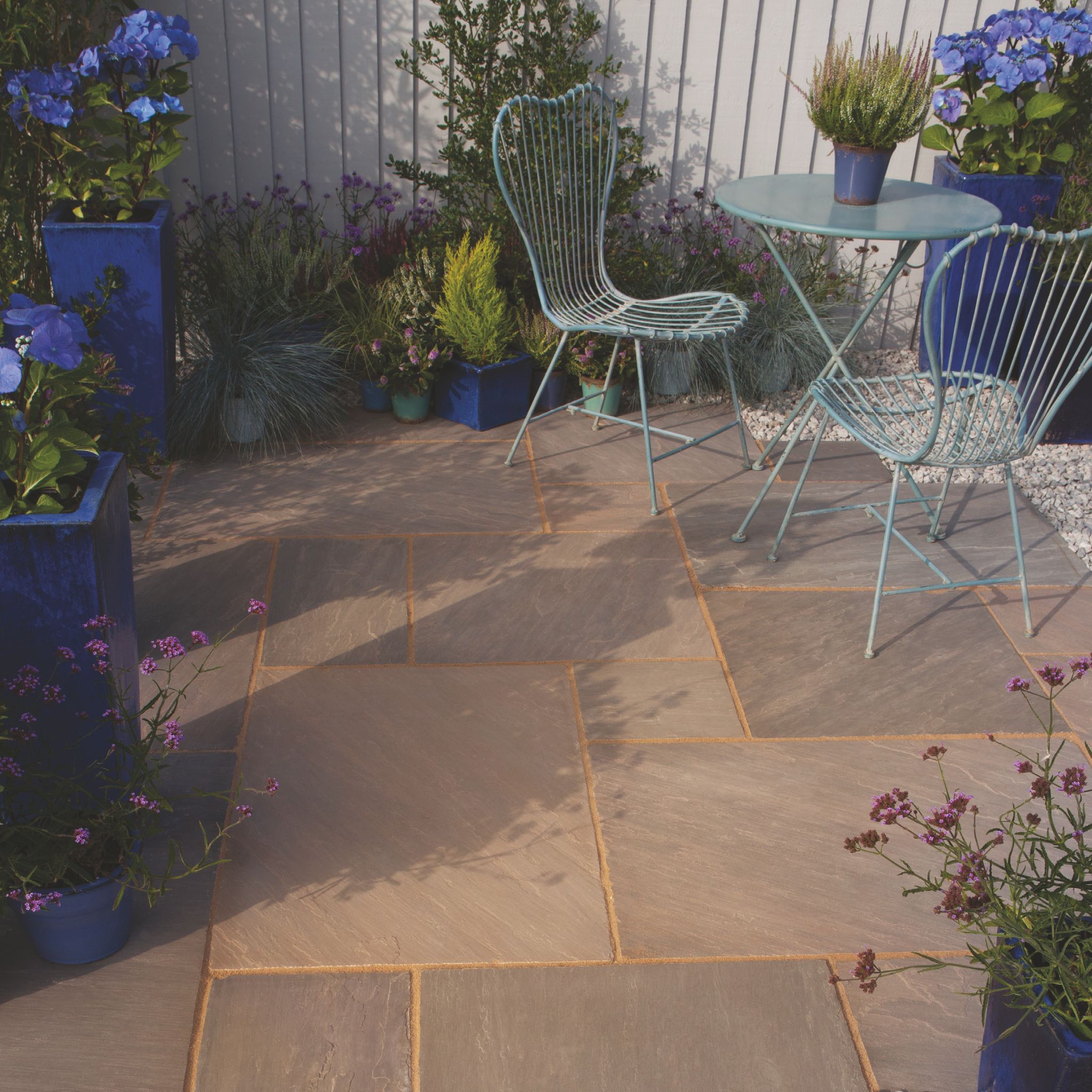 Colonial brown Paving set 18.15m², Pack of 96 | Departments | DIY at B&Q