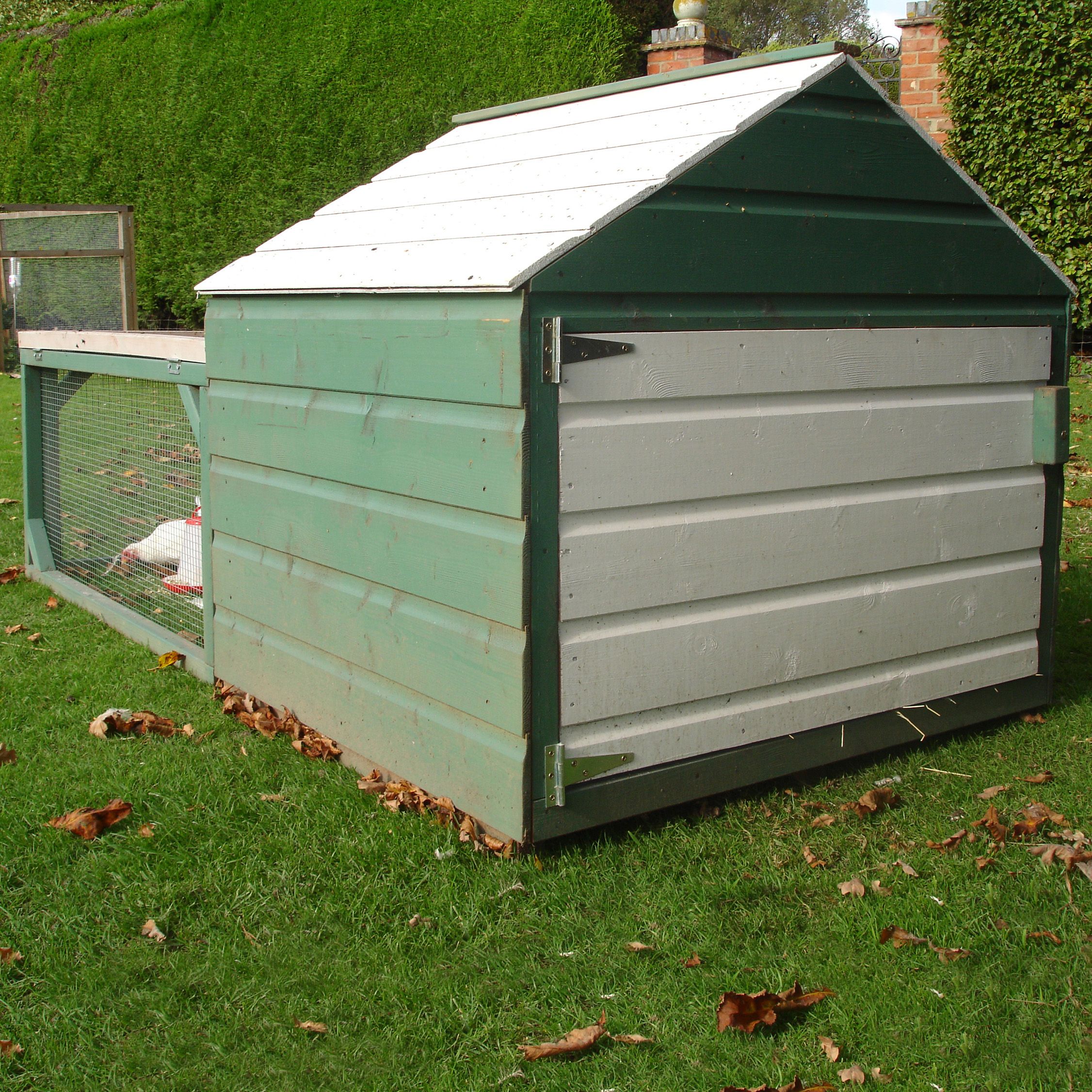 3x4 Animal house with run | Departments | DIY at B&Q