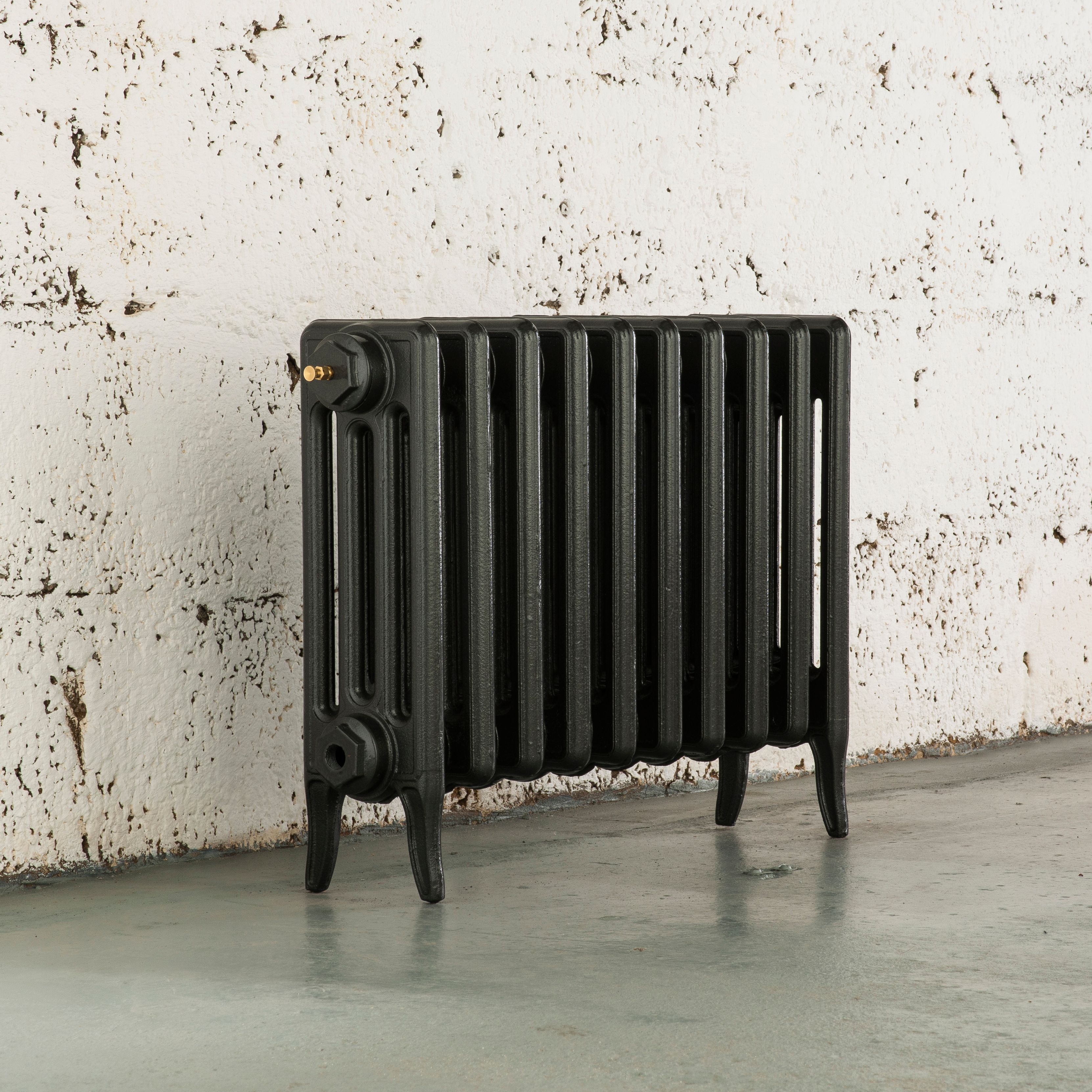 Arroll Neo-Classic 4 Column radiator, Pewter (W)634mm (H)460mm ...