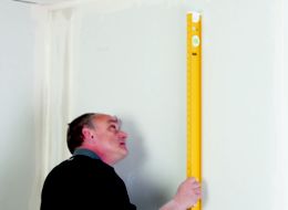 How to dry-line a wall | Ideas & Advice | DIY at B&Q