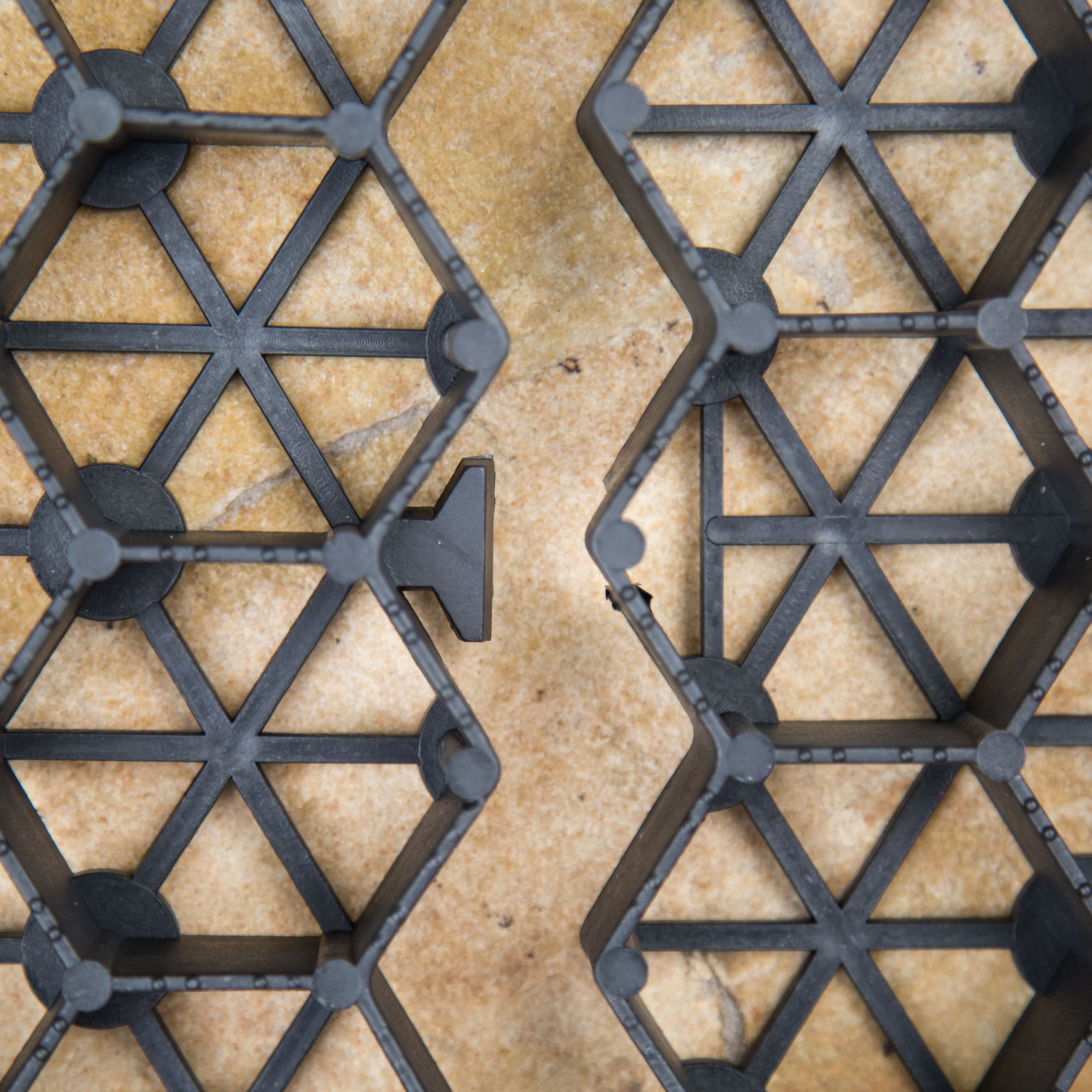 Apollo Gardening Black Pathway Gravel stabilisation tile (L)590mm (W ...