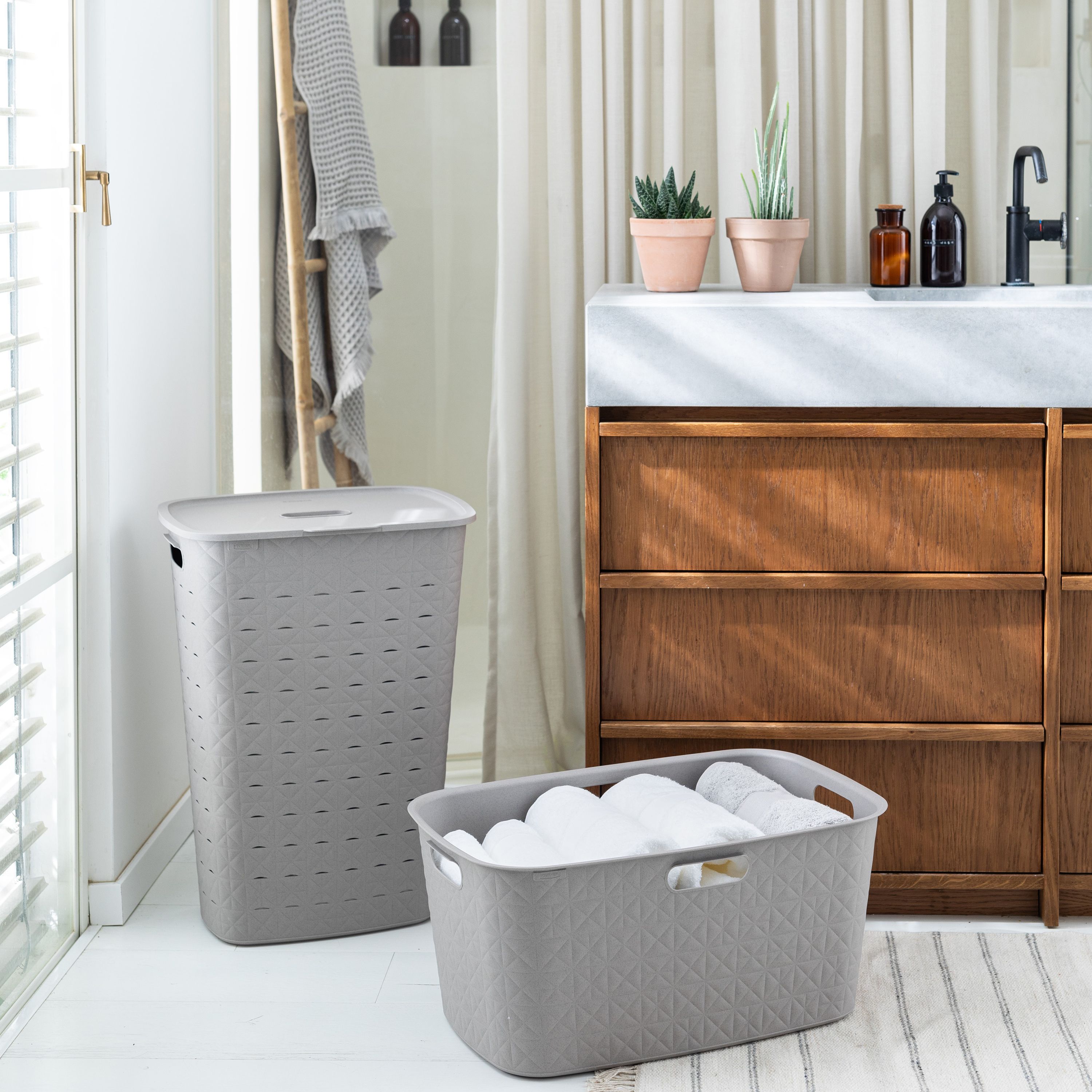Curver Softex Taupe Plastic Large Laundry hamper 56L Tradepoint