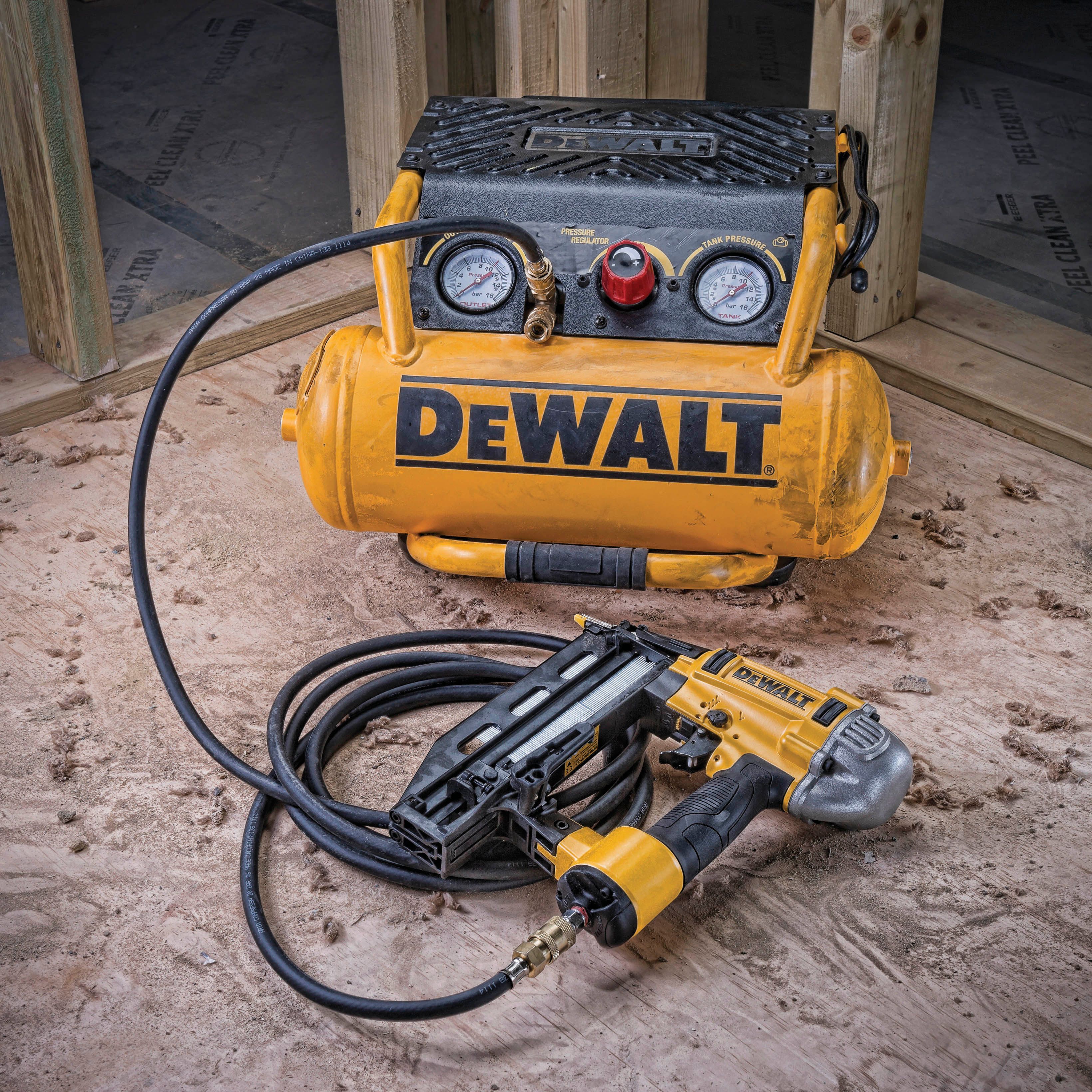 DeWalt 110V Compressor DPC10RC LX Tradepoint