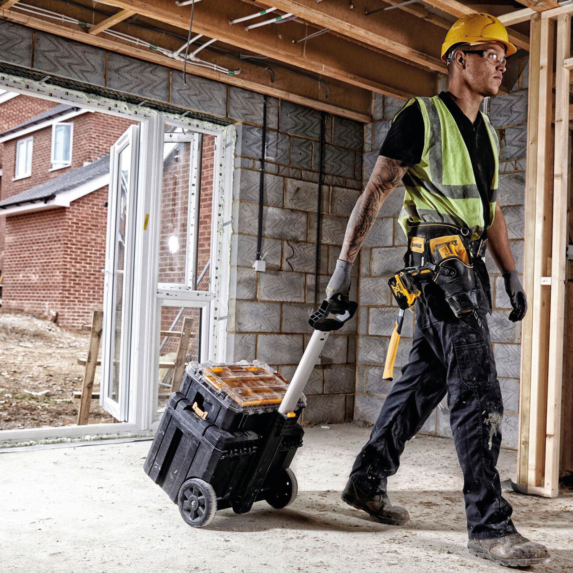 Dewalt tstak mobile storage 440mm store
