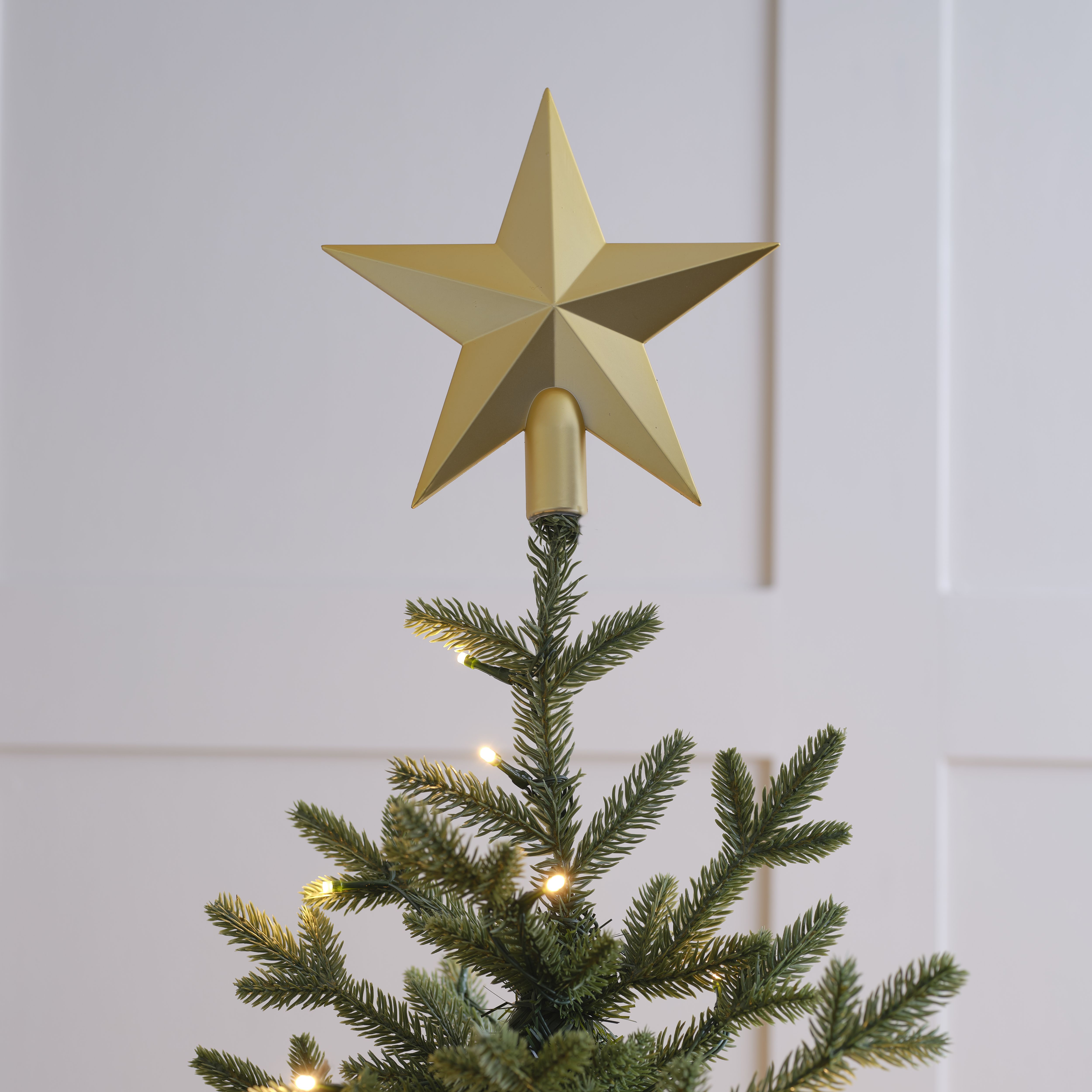 Gold effect Plastic Star Christmas tree topper