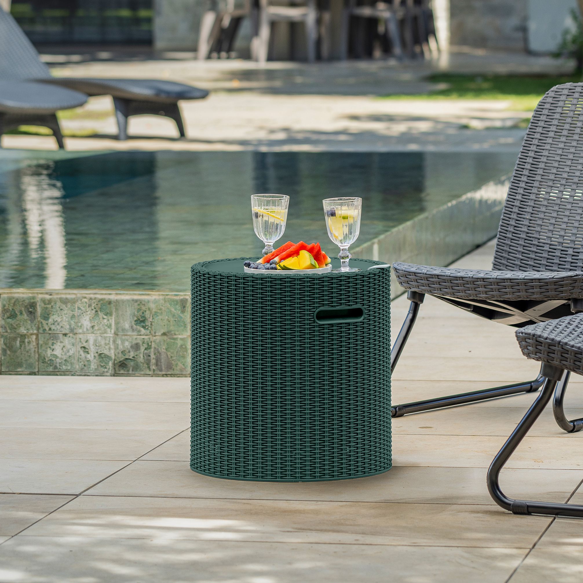 Keter Emerald green Plastic Cool stool