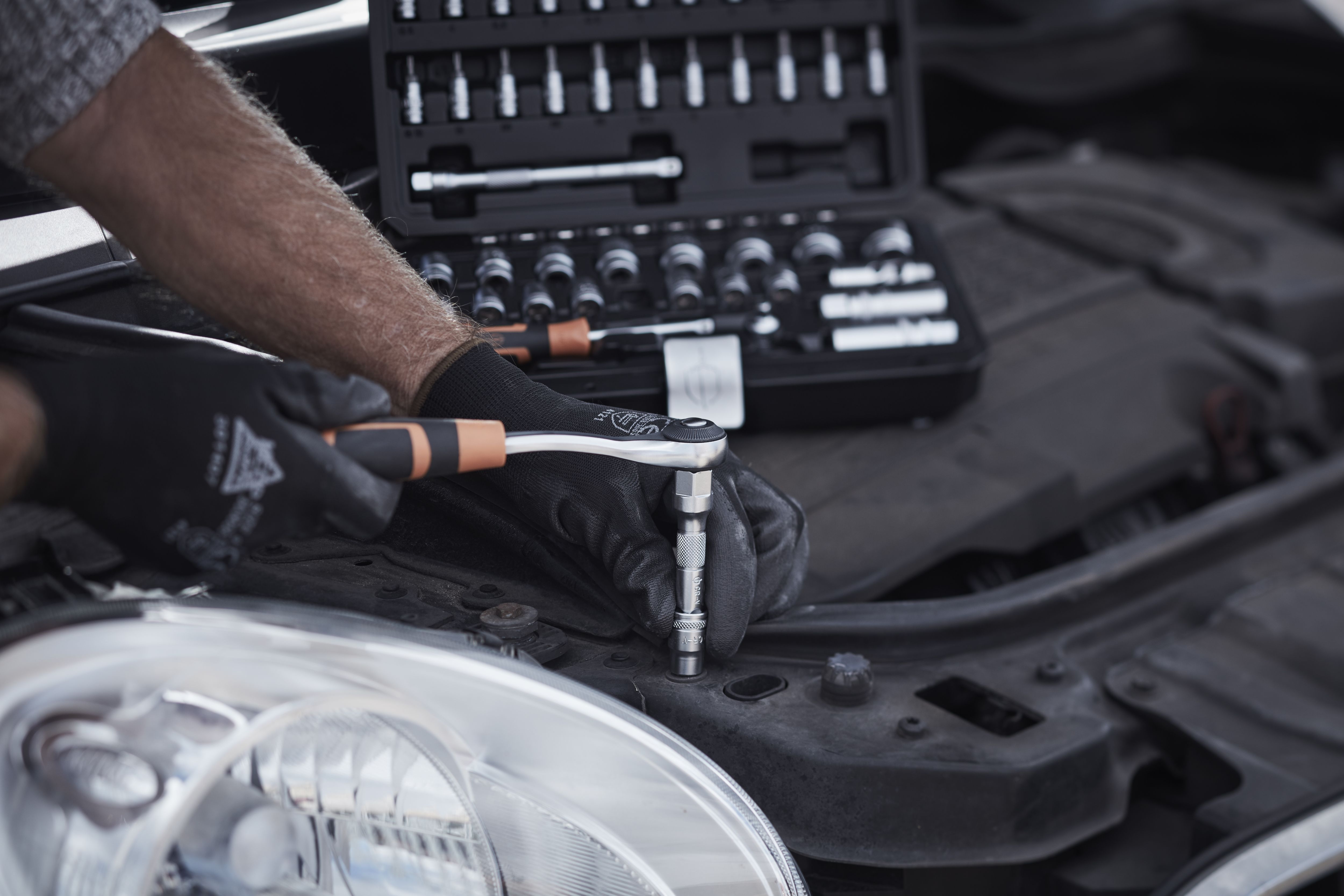 Magnusson 46 piece Metric Mixed Drive Socket set