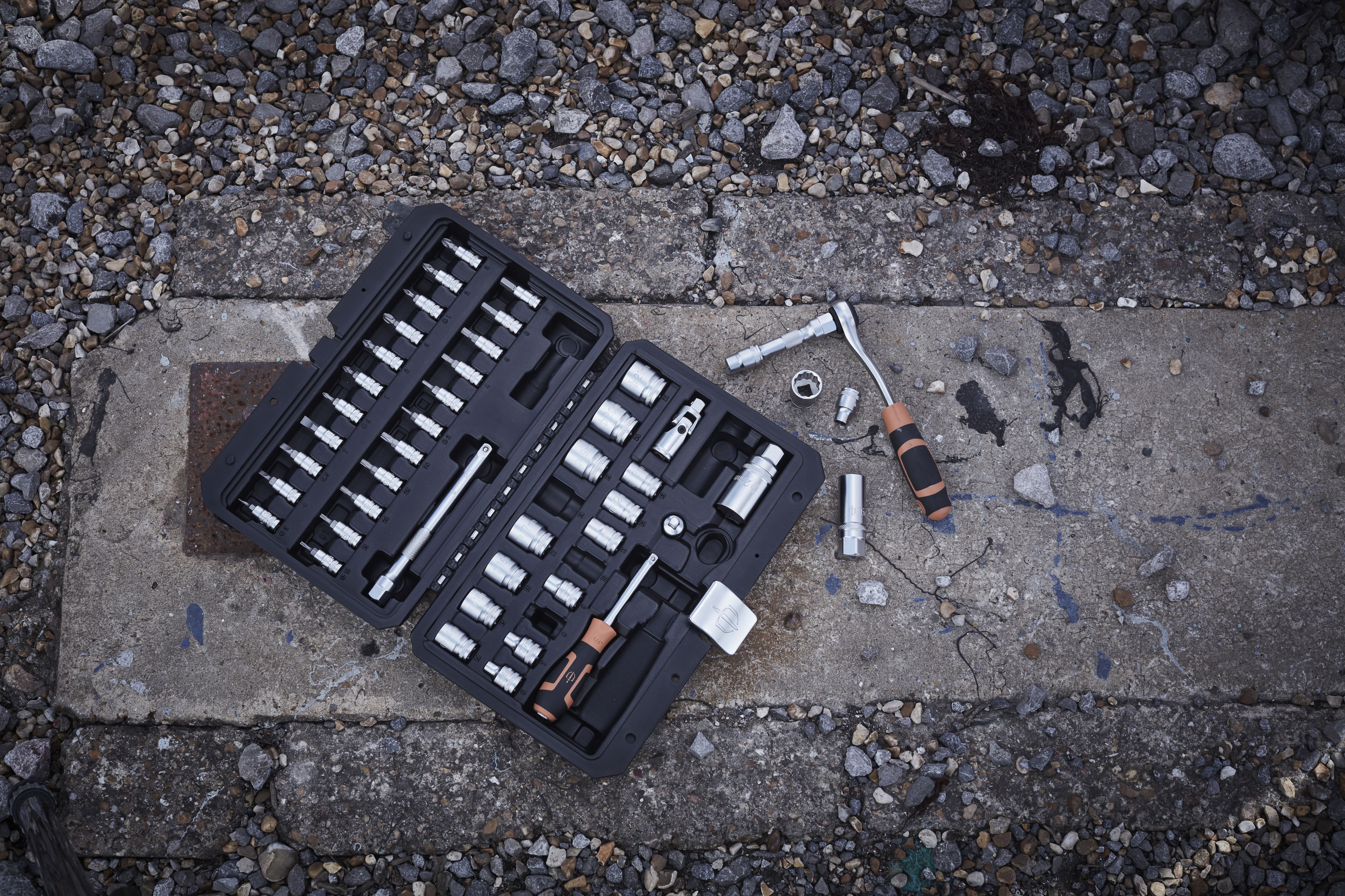 Magnusson 46 piece Metric Mixed Drive Socket set