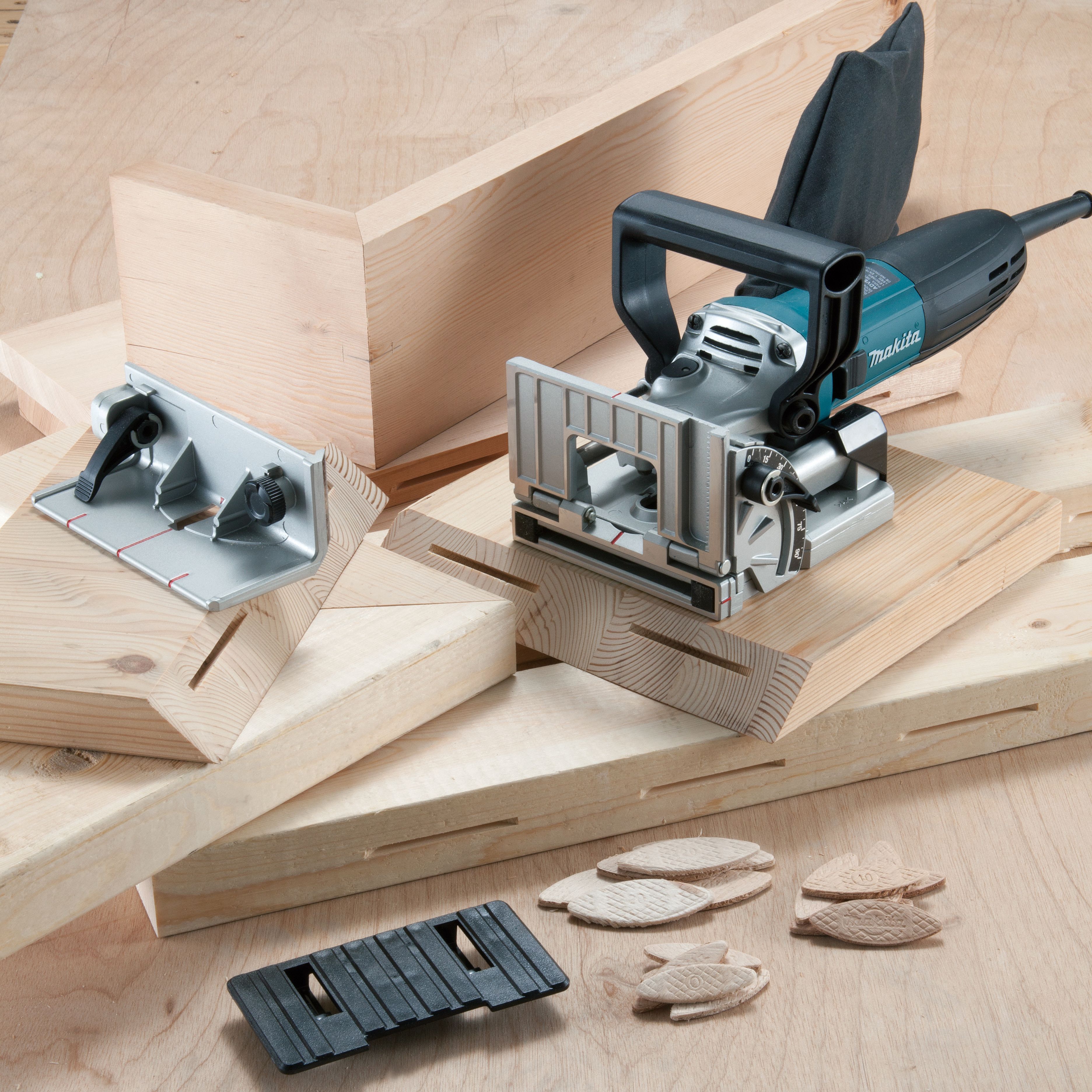 Makita 700W 110V Corded Biscuit jointer PJ7000 Tradepoint