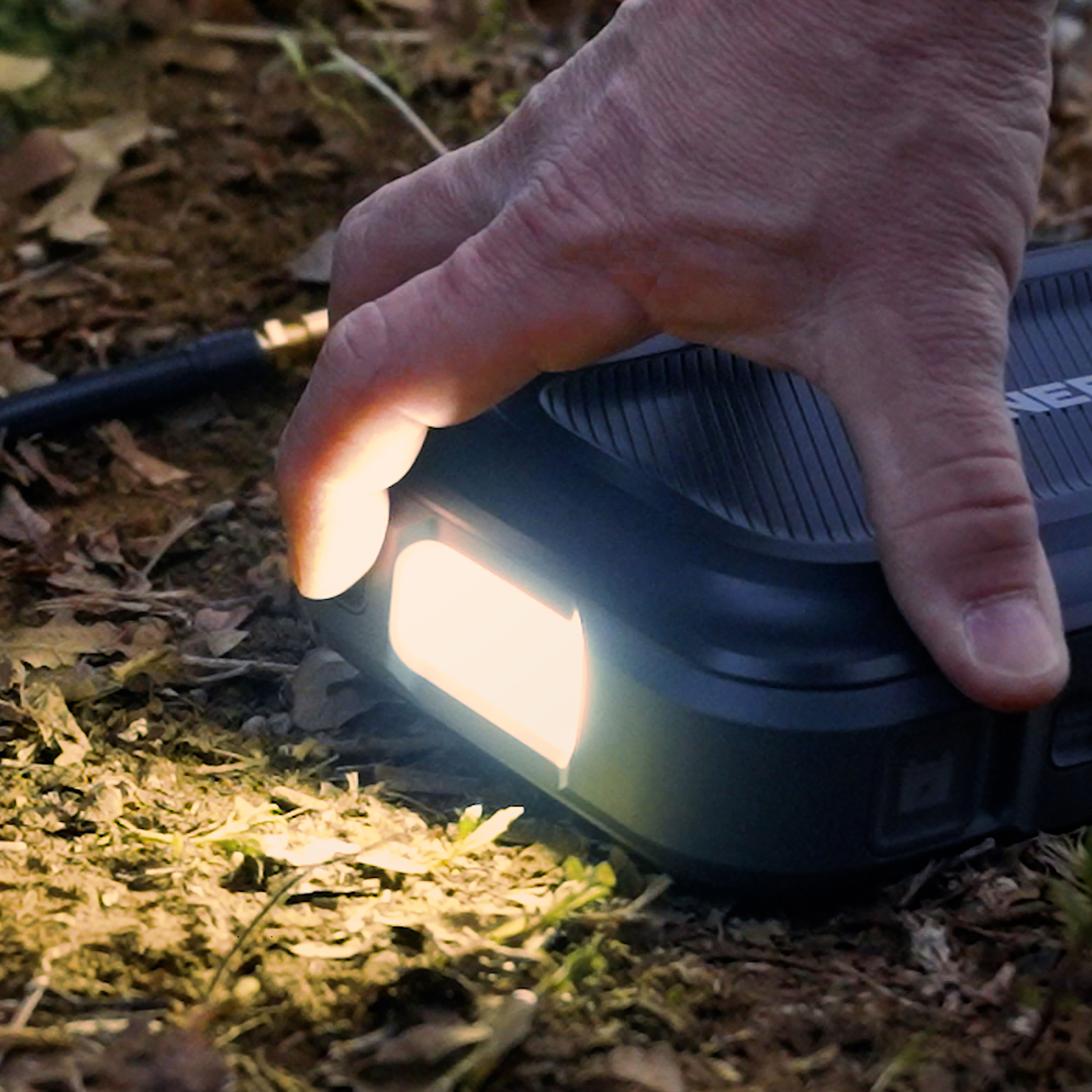 Nebo Assist Air 1500A Jump start & air compressor