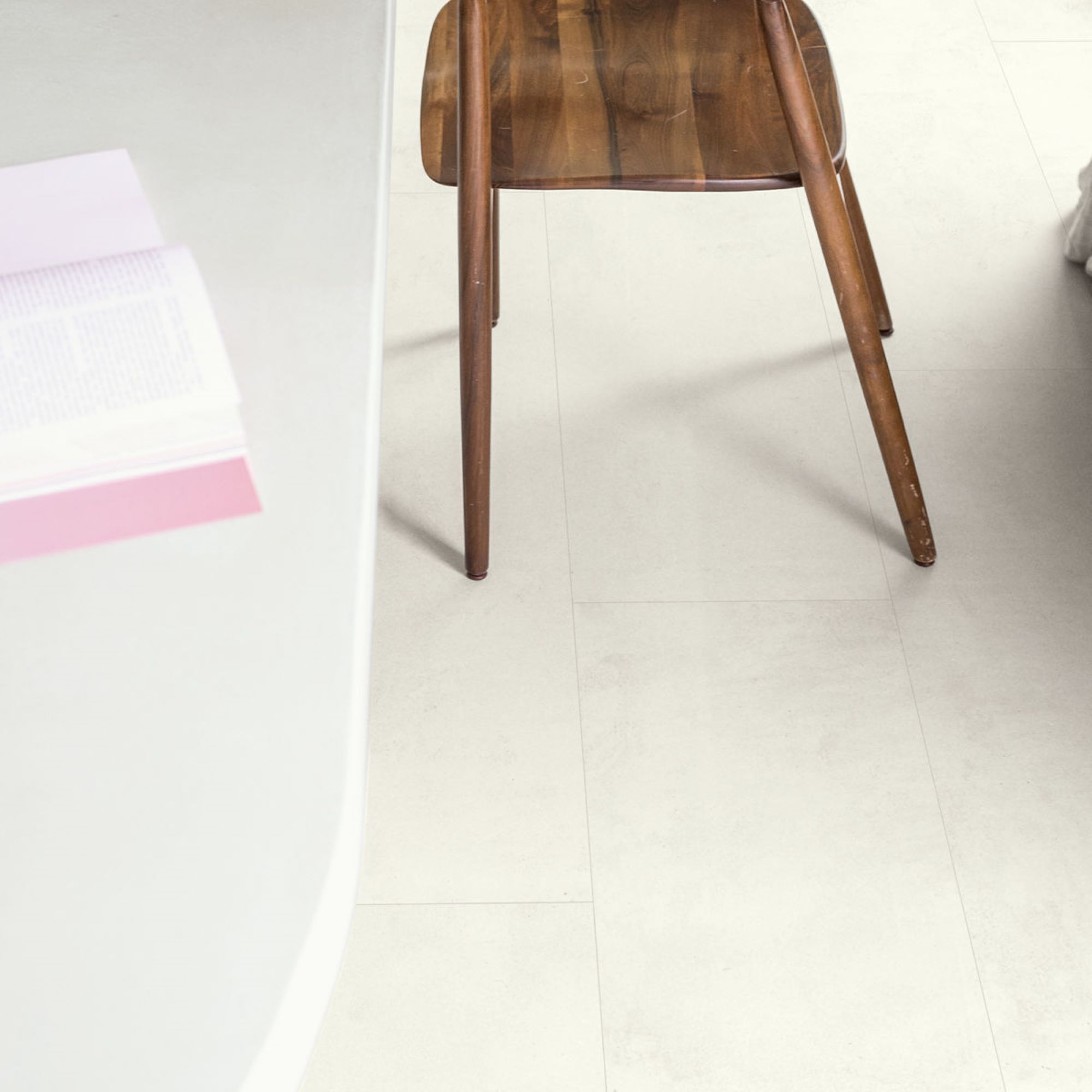 Quick-step Aquanto White Chalk effect Embossed Laminate Tile Sample