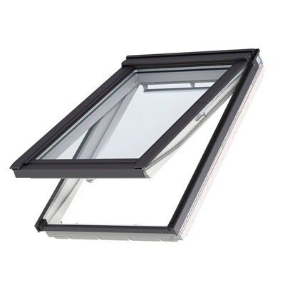 Velux White Timber Top hung Roof window, (H)980mm (W)780mm